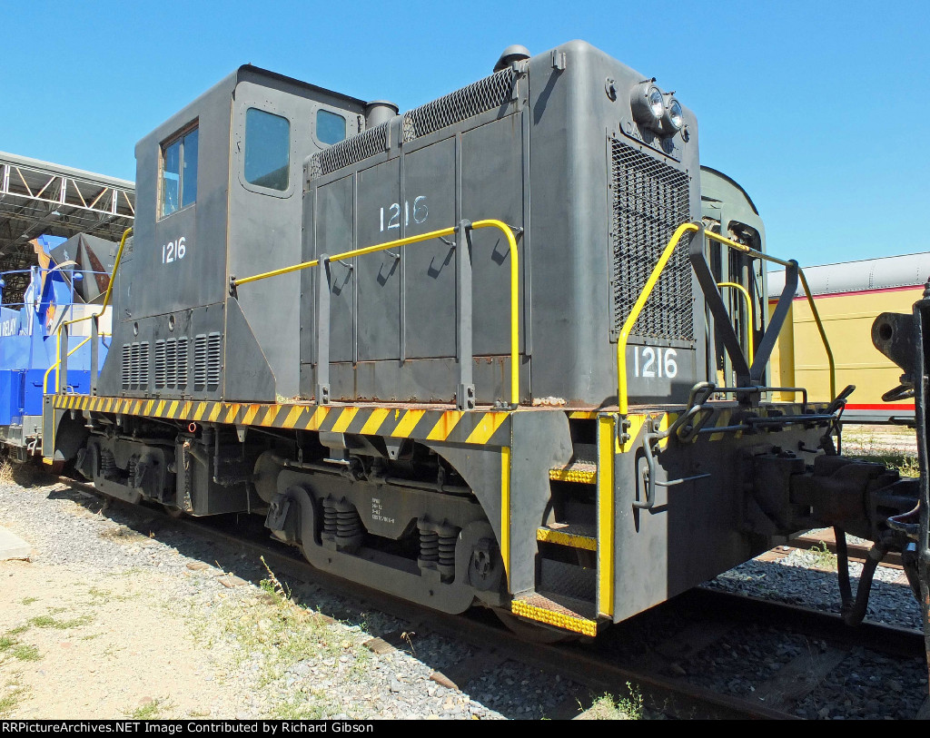 USAX 1216 Locomotive (44 Tonner)